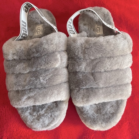 UGG | Shoes | Ugg Slippers | Poshmark